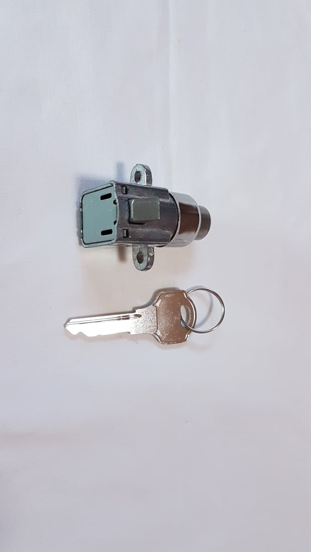 62-76 Console & Glove Box Lock with Key